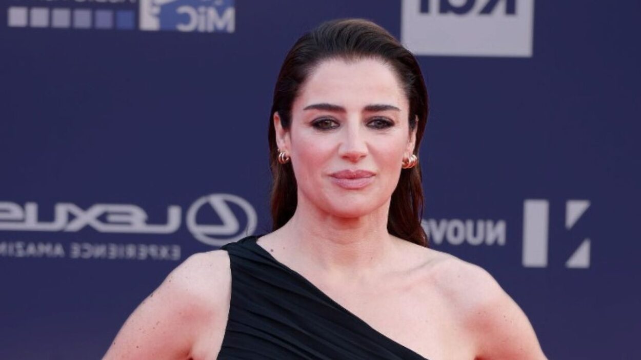 Luisa Ranieri cambia look: nel nuovo film di Ferzan Özpetek è ...